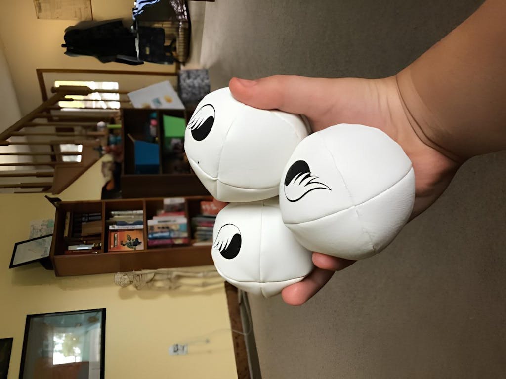 3 Ball Set – Fly Juggling