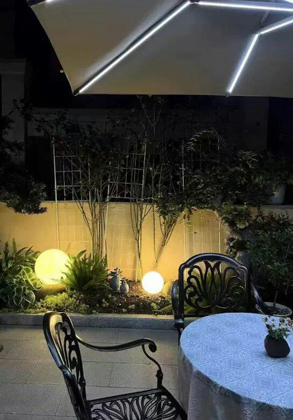 Waterproof Solar Modern Moon Planet Ball Lights Garden Landscape ...