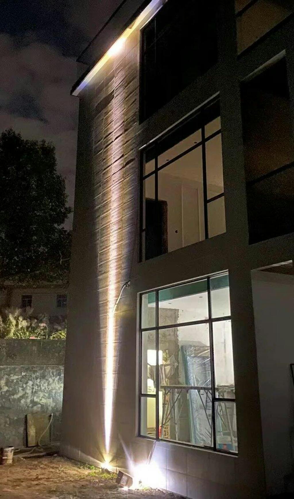 Waterproof Outdoor LED Spot Lights - IP67 Super Bright Light – Flyachilles