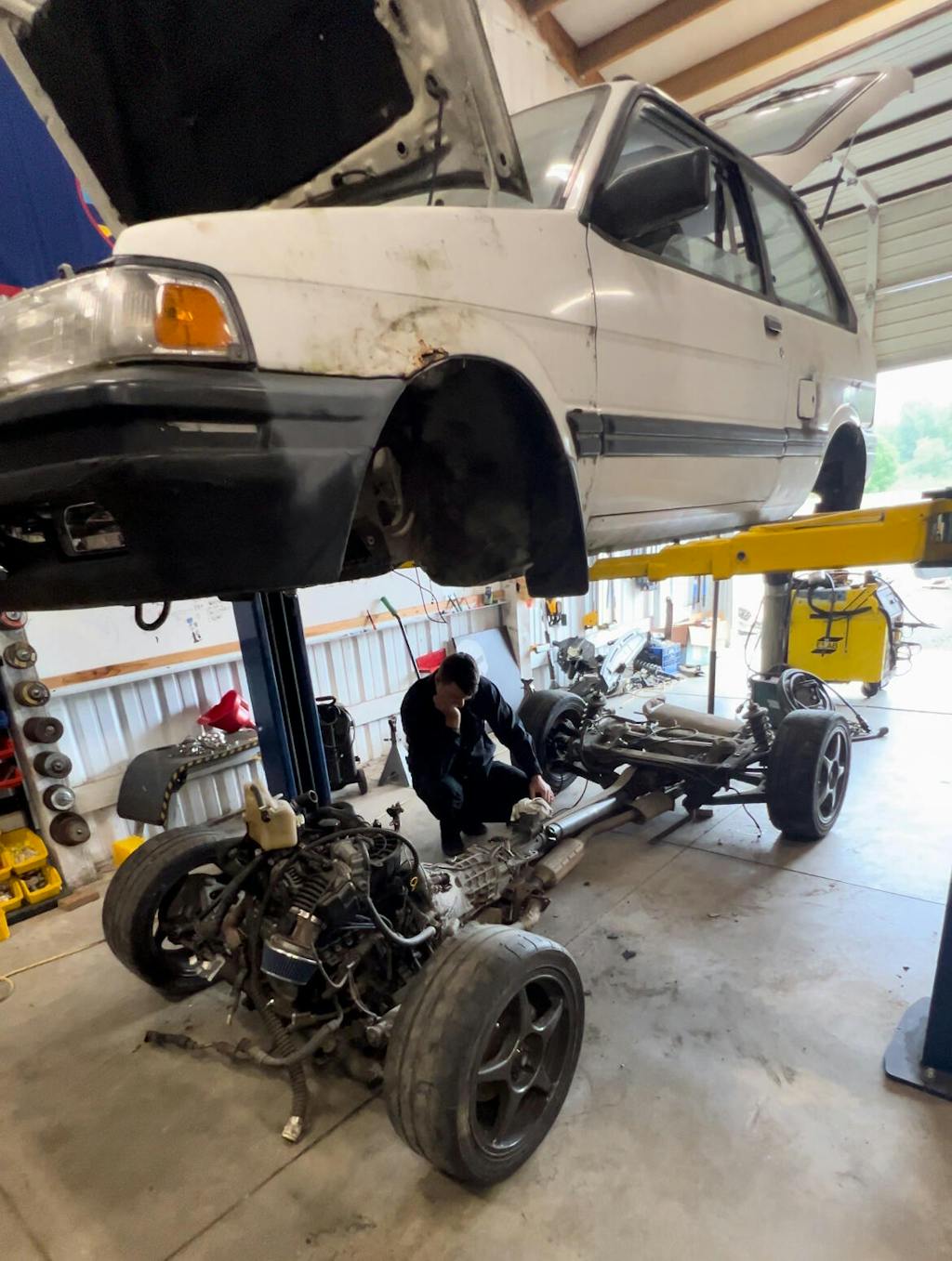 An easy and reversible lift kit! – Flyin' Miata