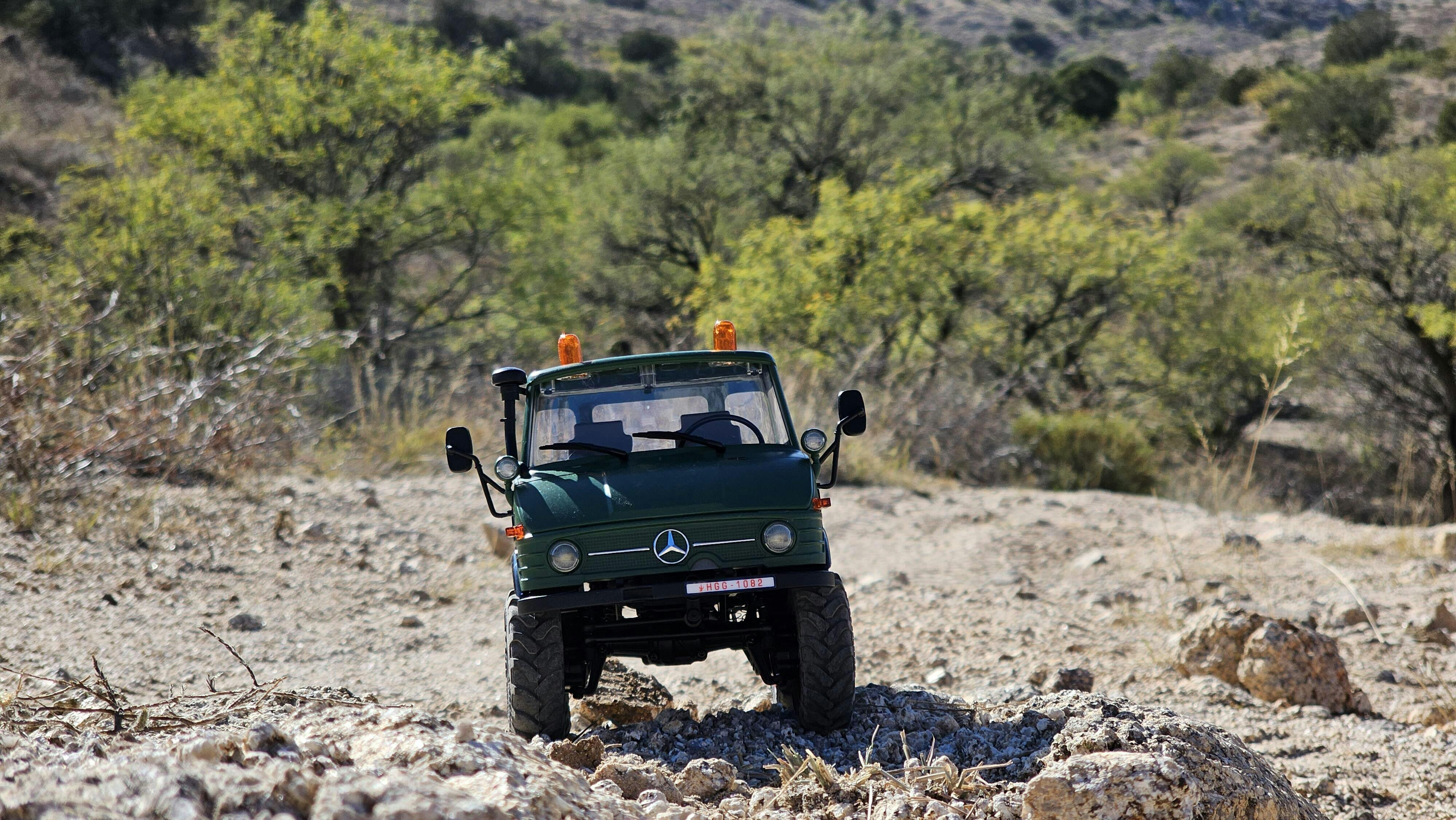 FMS 1/24 FCX24 Unimog 421 RTR | Realistic RC Car Adventure – FMS Model