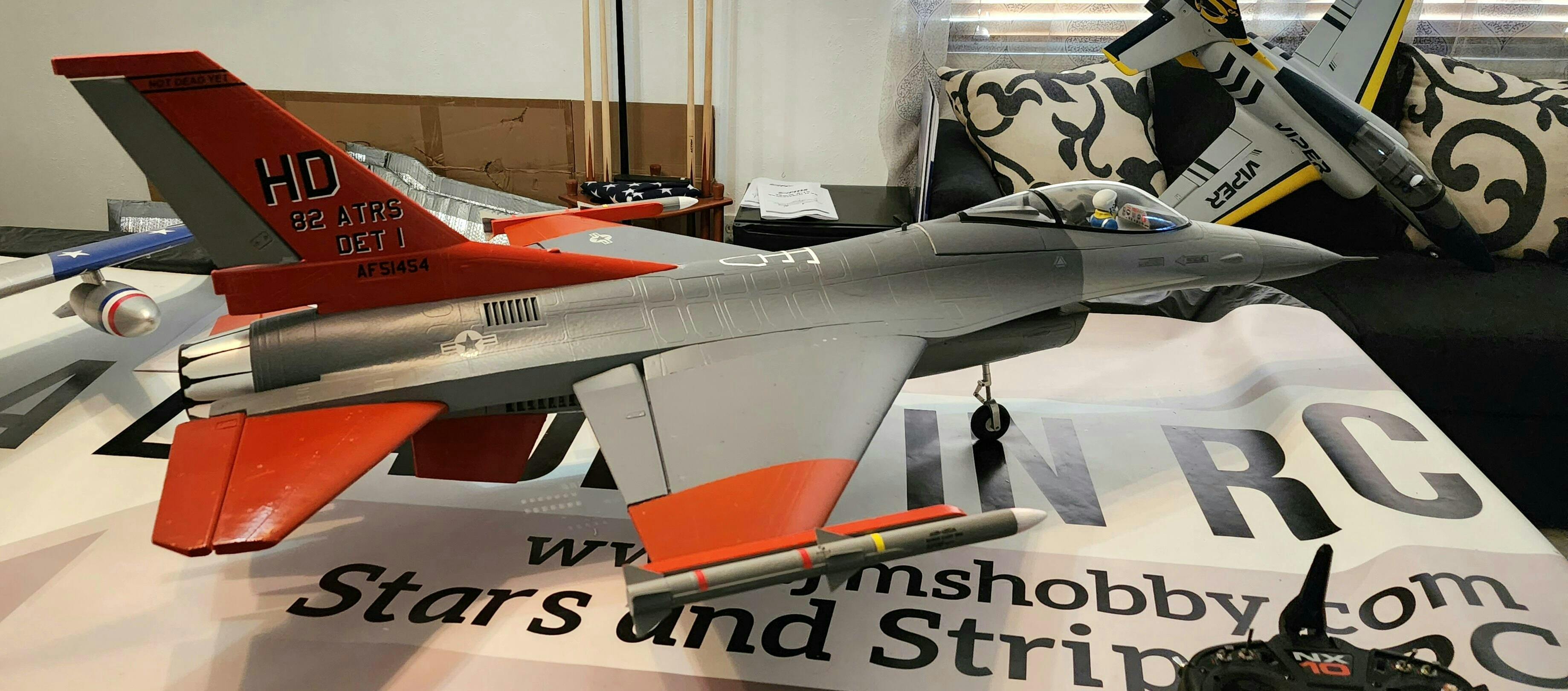 FMS EDF Jet 70mm F‑16C Fighting Falcon with Reflex V2, PNP