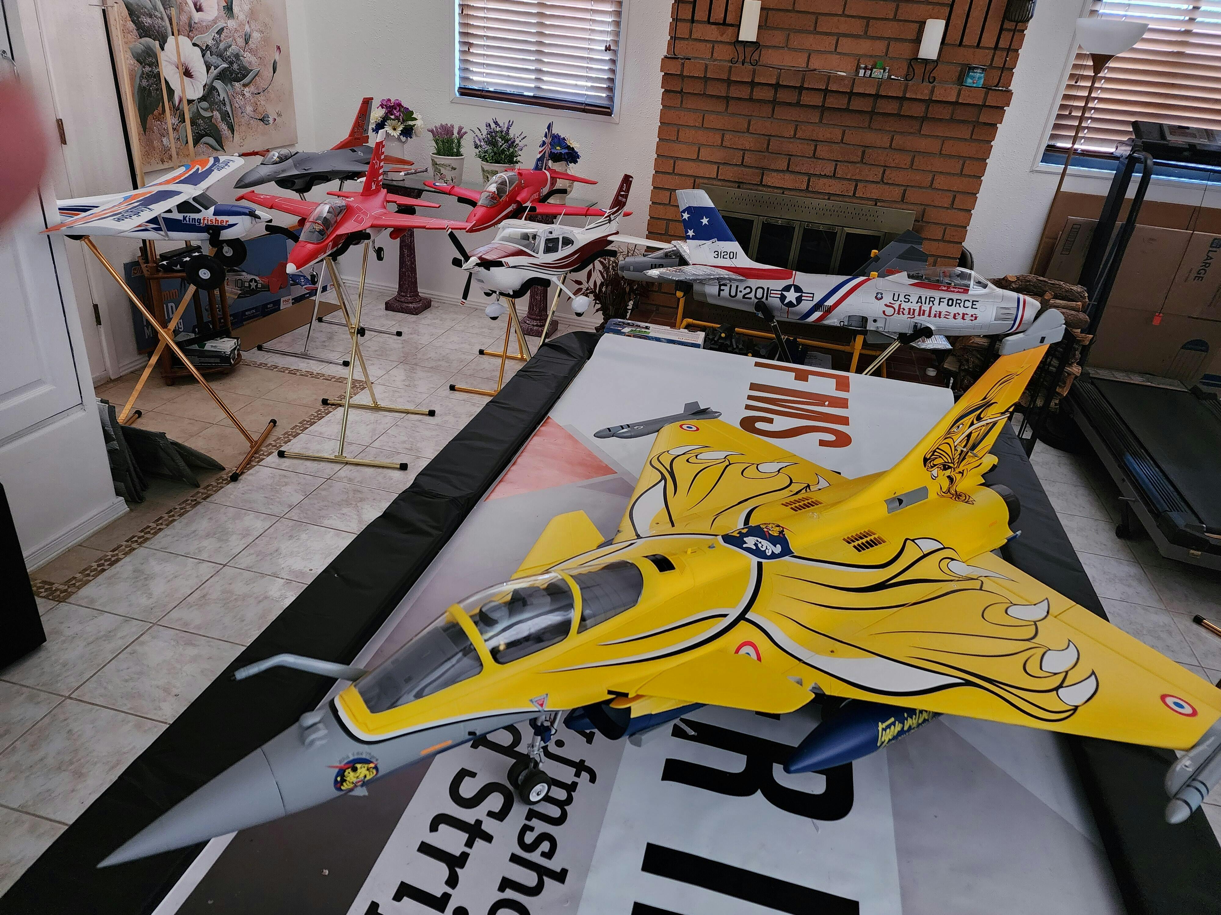 FMS Model Airplane Stand / Holder