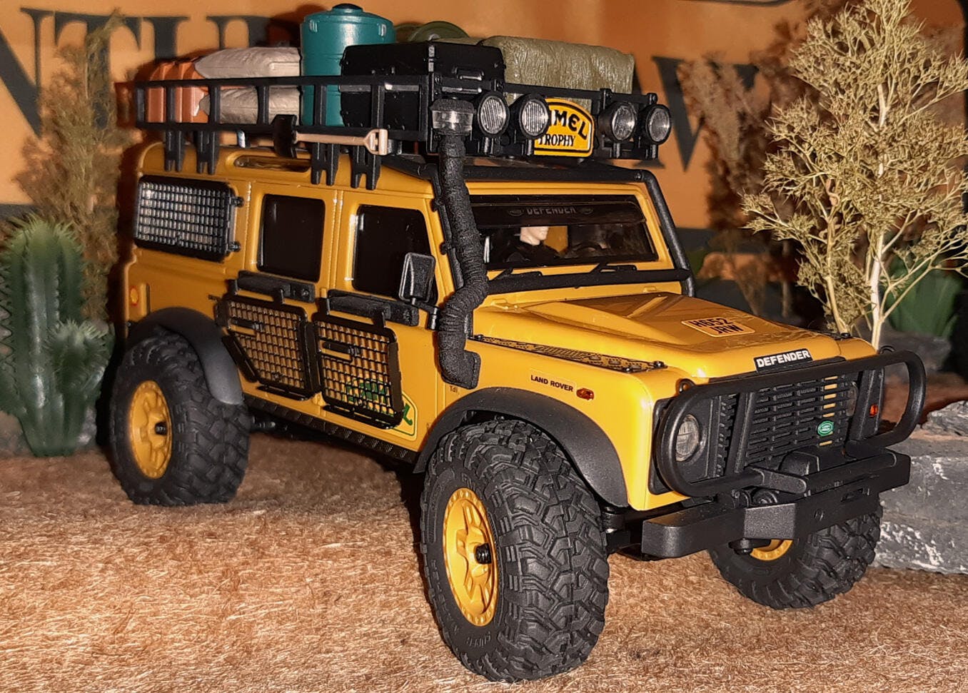 1/24 Land Rover RC | Camel Trophy | Realistic Adventure – FMS Model