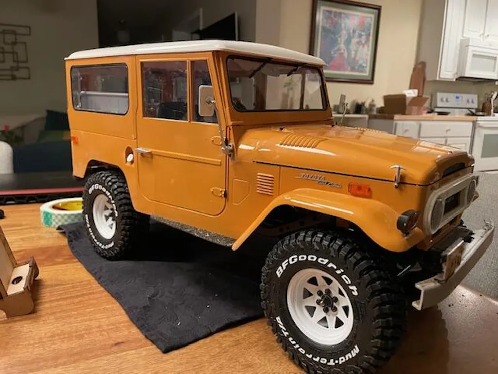 1/10 Toyota FJ40 RS RC Car | Scale Thrills & Durability – FMS Model