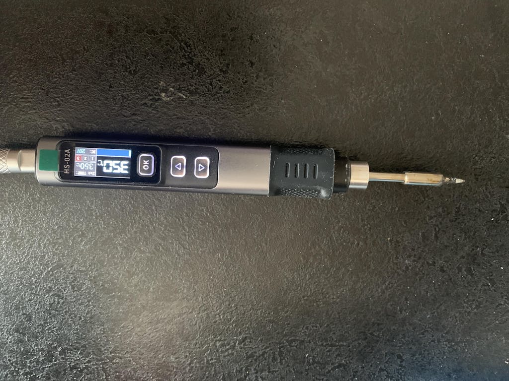 FNIRSI HS-02 Intelligent Soldering Iron