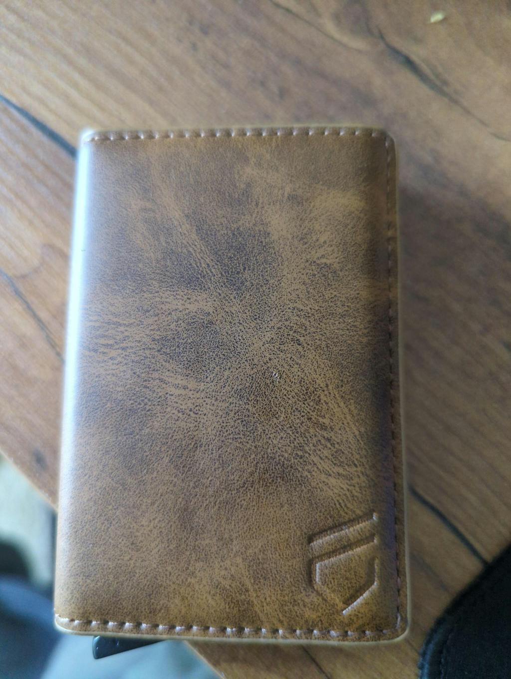 The Bolt - Automatic Wallet | RFID Blocking Automatic Popup Wallet - FOSH