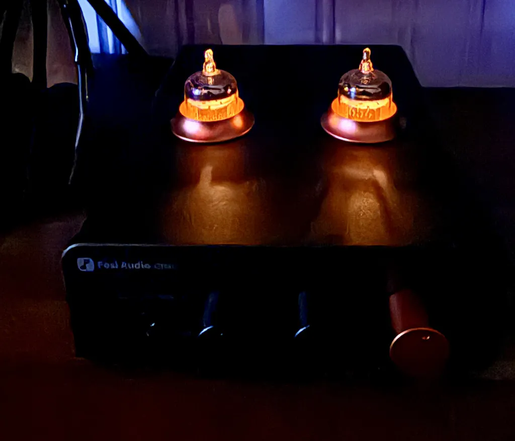 Fosi Audio GR40 Tube DAC Preamp with Bluetooth and Tone Control