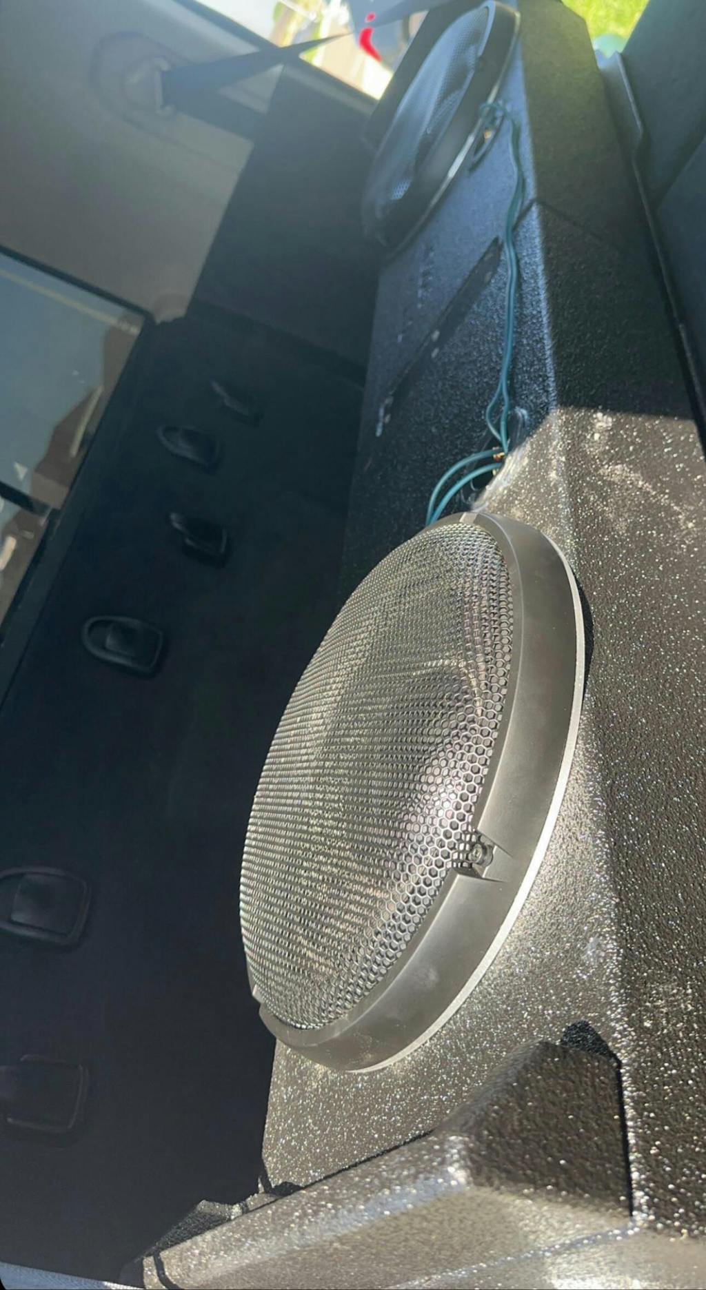 DODGE RAM MEGA CAB 2-12" SEALED DOWNFIRE – FOX ACOUSTICS