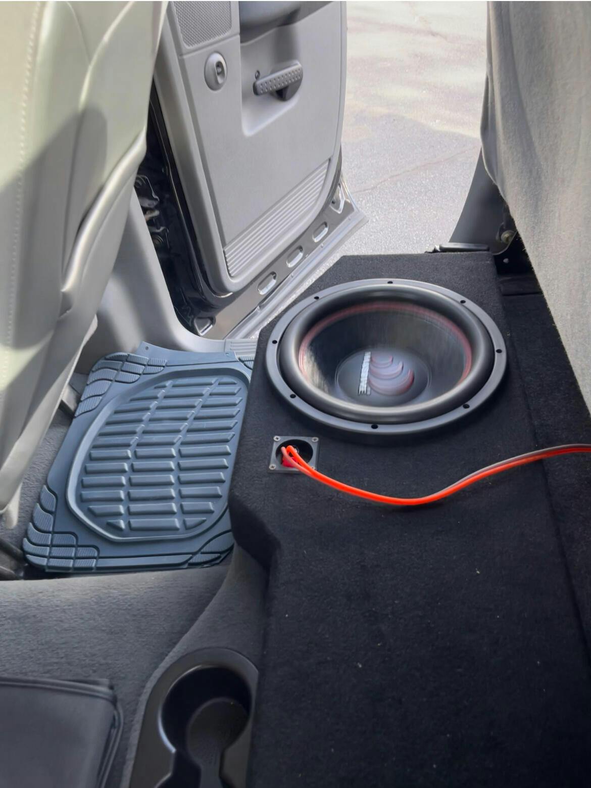 DODGE RAM QUAD & CREW CAB 2-12" OR 2-10" VENTED – FOX ACOUSTICS