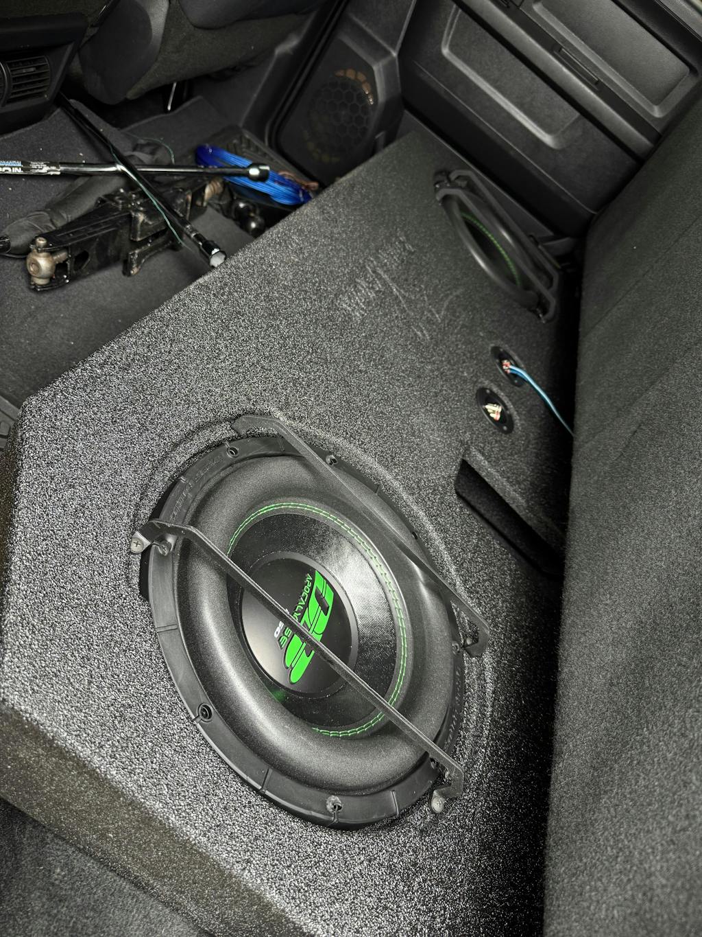 DODGE RAM QUAD & CREW CAB 2-12" OR 2-10" VENTED – FOX ACOUSTICS