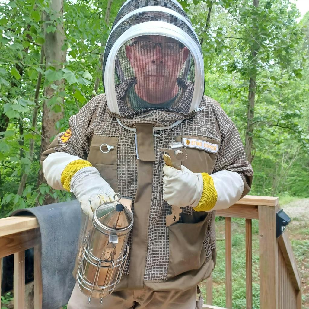 Sting Stopper Professional Ventilated Beekeeping Jacket - Olive Green ...