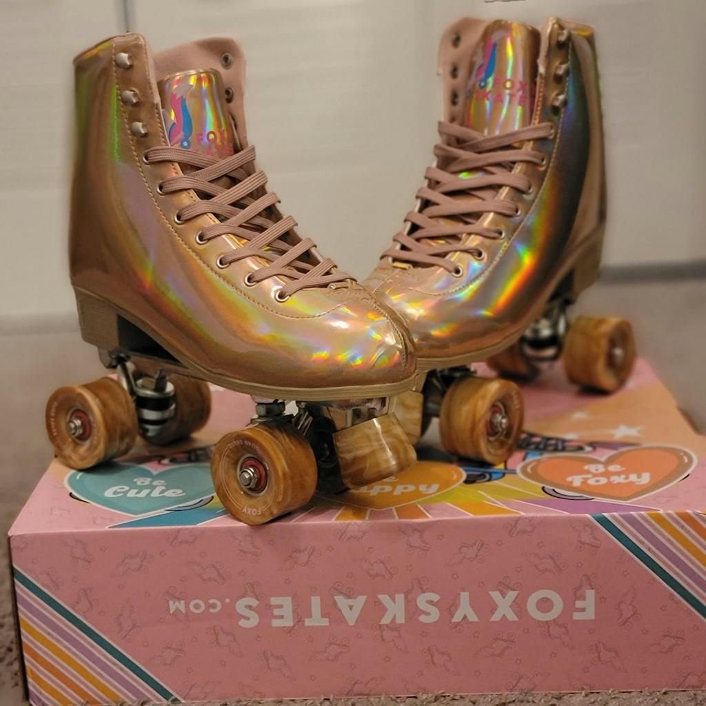 FoxySaktes Dazzling Groovy Rose Gold Premium Women's Roller Skates ...