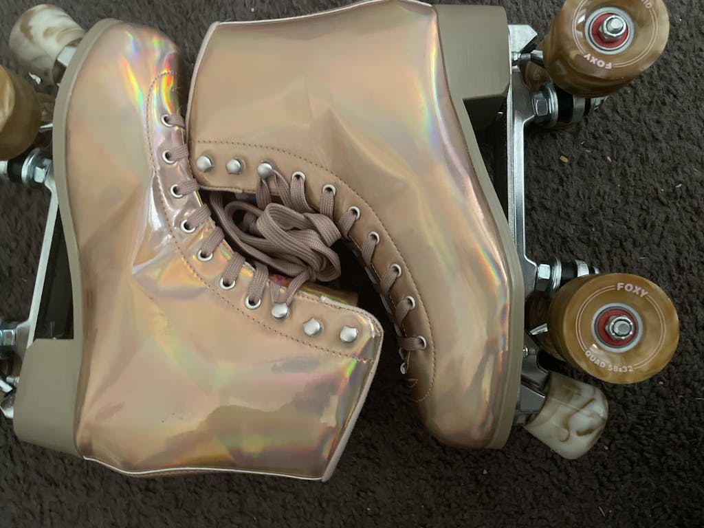 FoxySaktes Dazzling Groovy Rose Gold Premium Women's Roller Skates ...