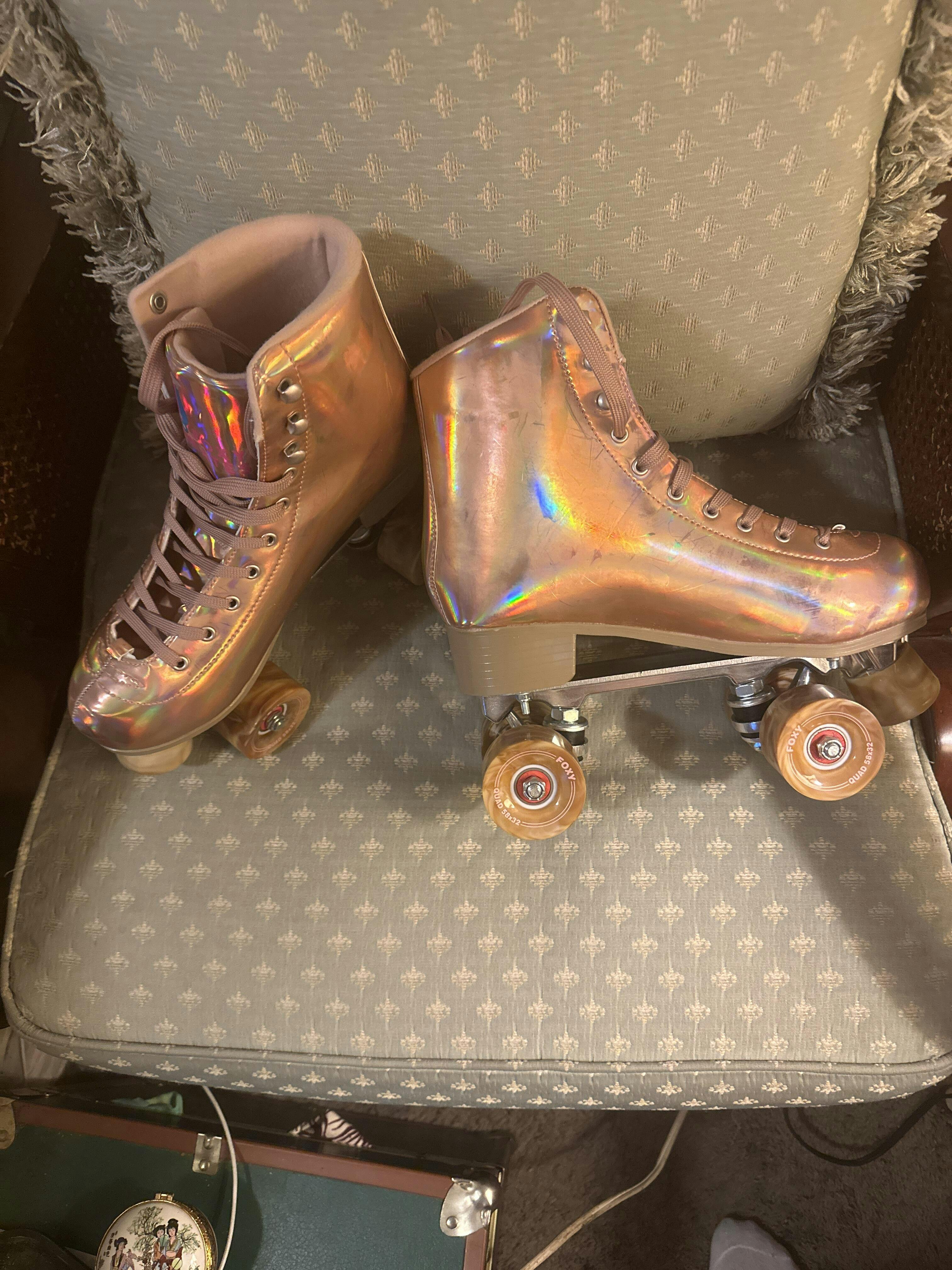 FoxySaktes Dazzling Groovy Rose Gold Premium Women's Roller Skates ...