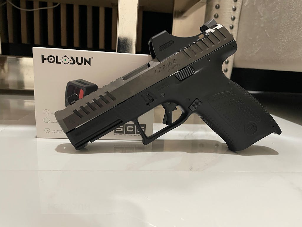 Top 5 S&W Shield Plus Holosun Red Dots Sights + How to Mount – Freedom ...