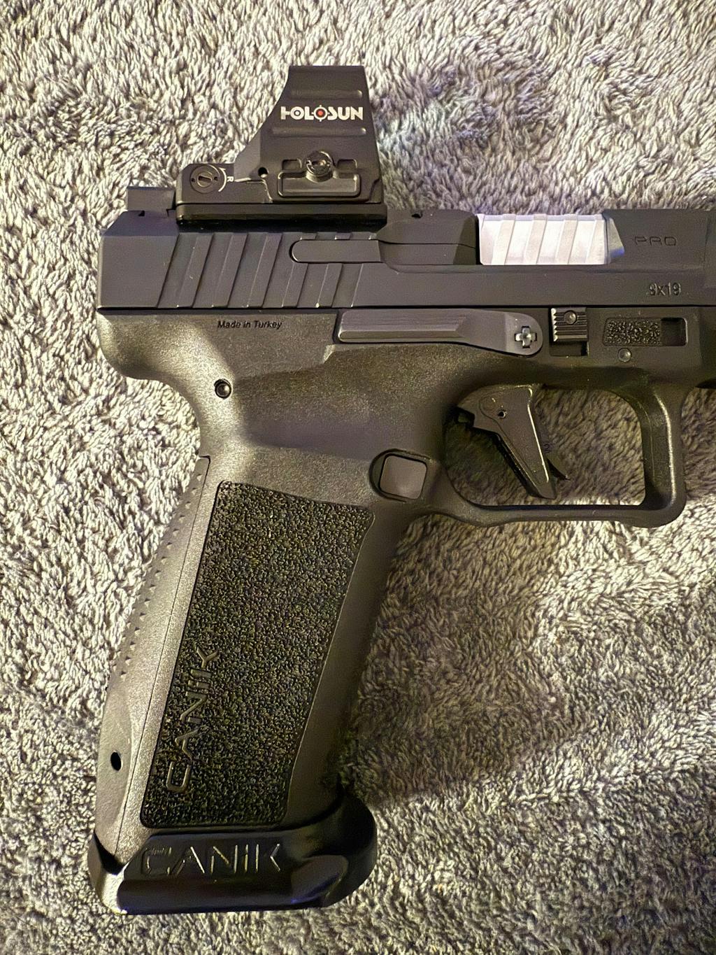 Top 5 S&W Shield Plus Holosun Red Dots Sights + How to Mount – Freedom ...