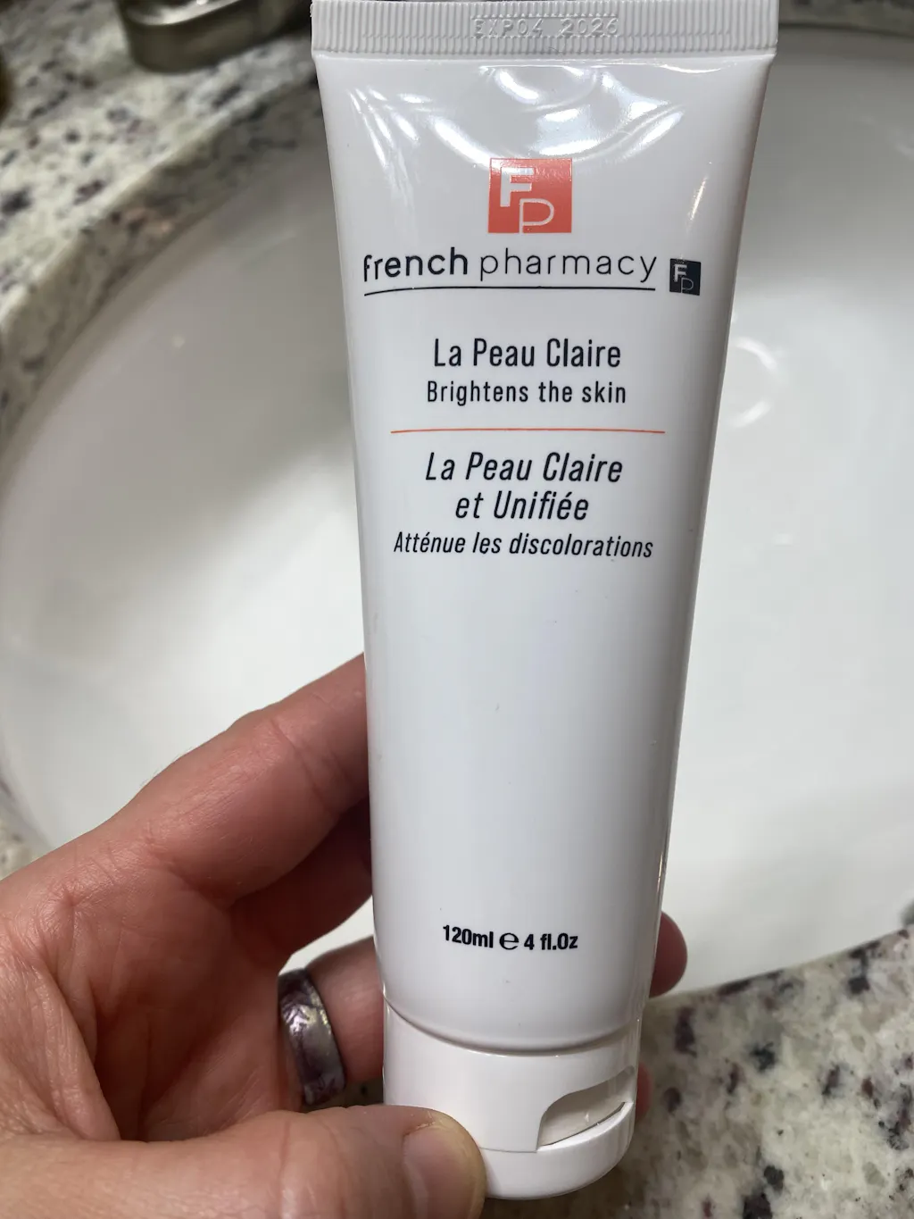 FrenchPharmacy La Peau Claire Emulsion – frenchpharmacy.com