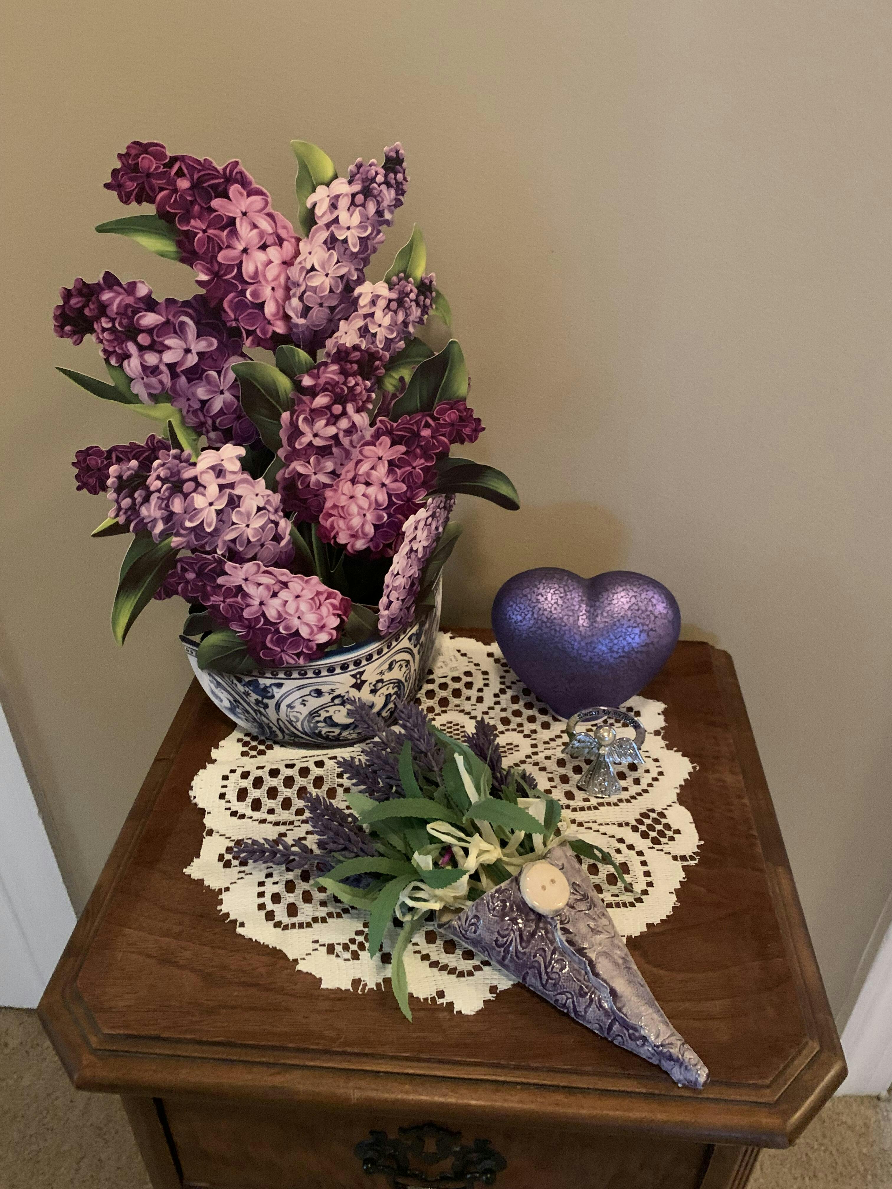 FreshCut Paper Pop Up Easter Egg Tree