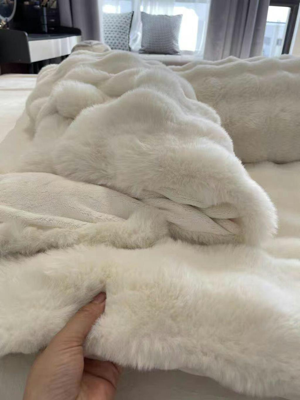 Puffy Comfort Thickened Faux Rabbit Fur Bed Sheet Set - FunnyFuzzy