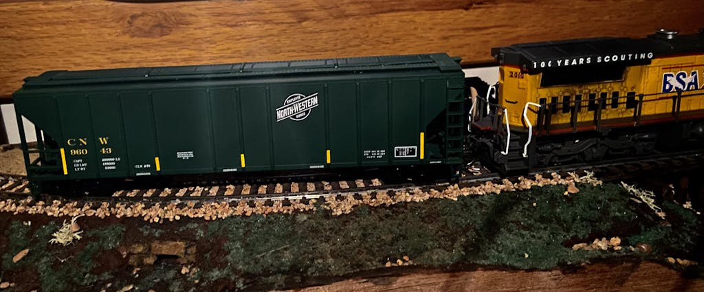 HO Scale Railroad Freight Car Yellow Reflective Markings Set – Fusion ...