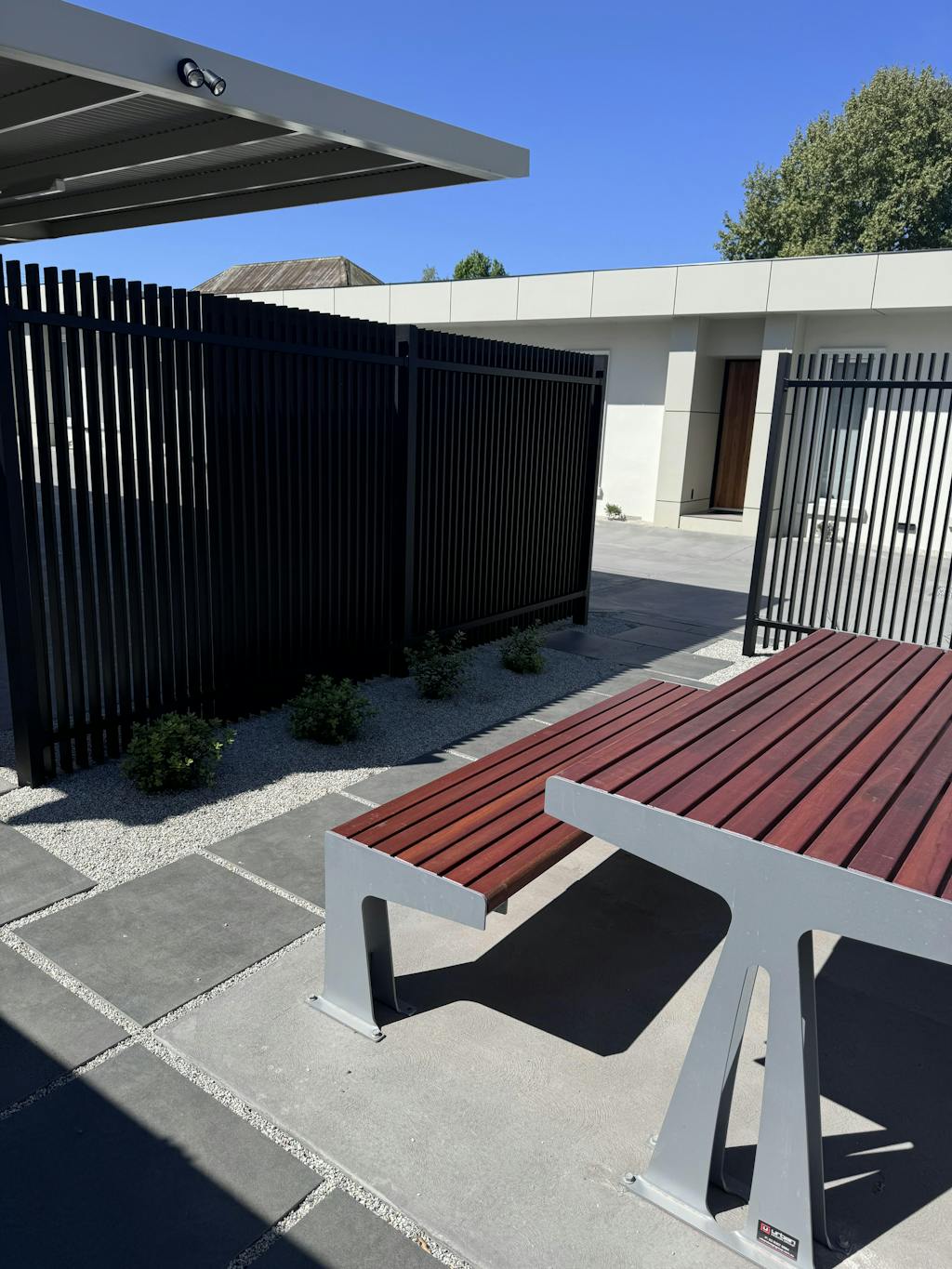 Aluminium Blade Fence Panel 2.2m Wide - Black – Future Fence