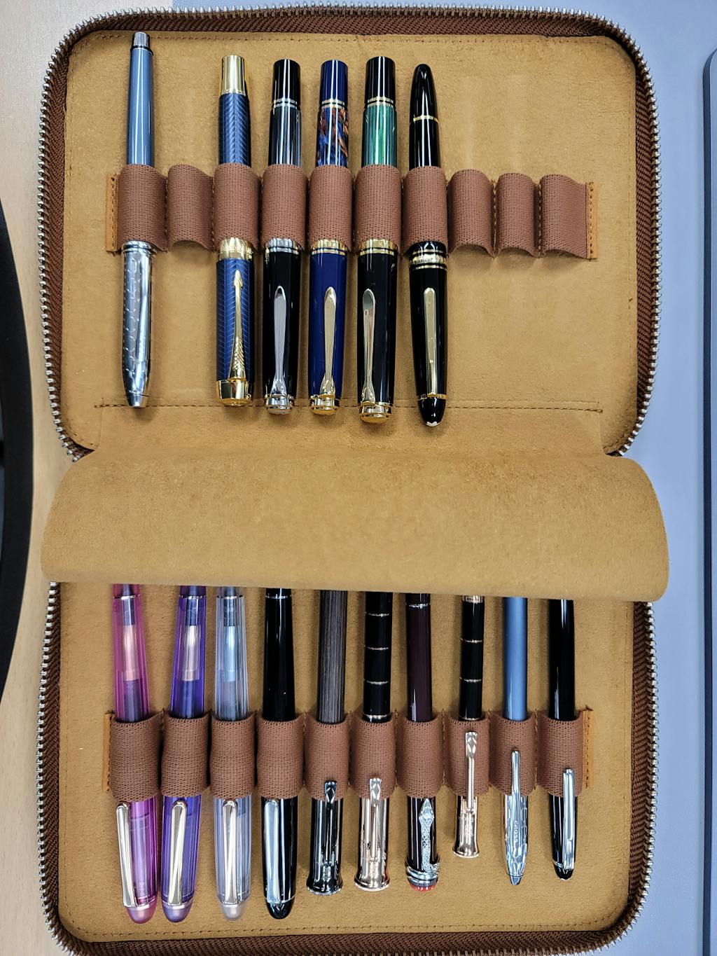 Leather Zippered 20 Slots Pen Case - Crazy Horse Brown - Galen Leather