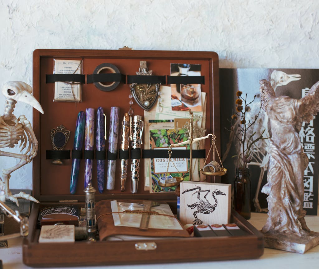 The Writing Box - Portable Wooden Writing Desk - Galen Leather