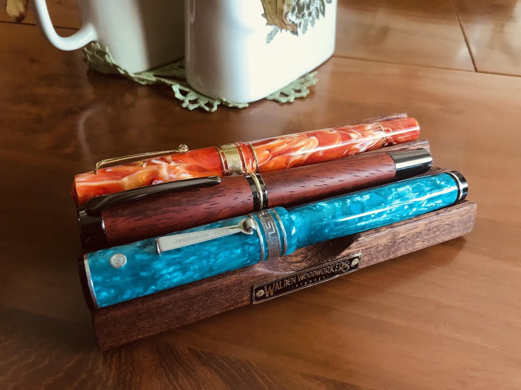 'The Pen Ped' - A Mahogany Wood Pen Stand | Galen Leather