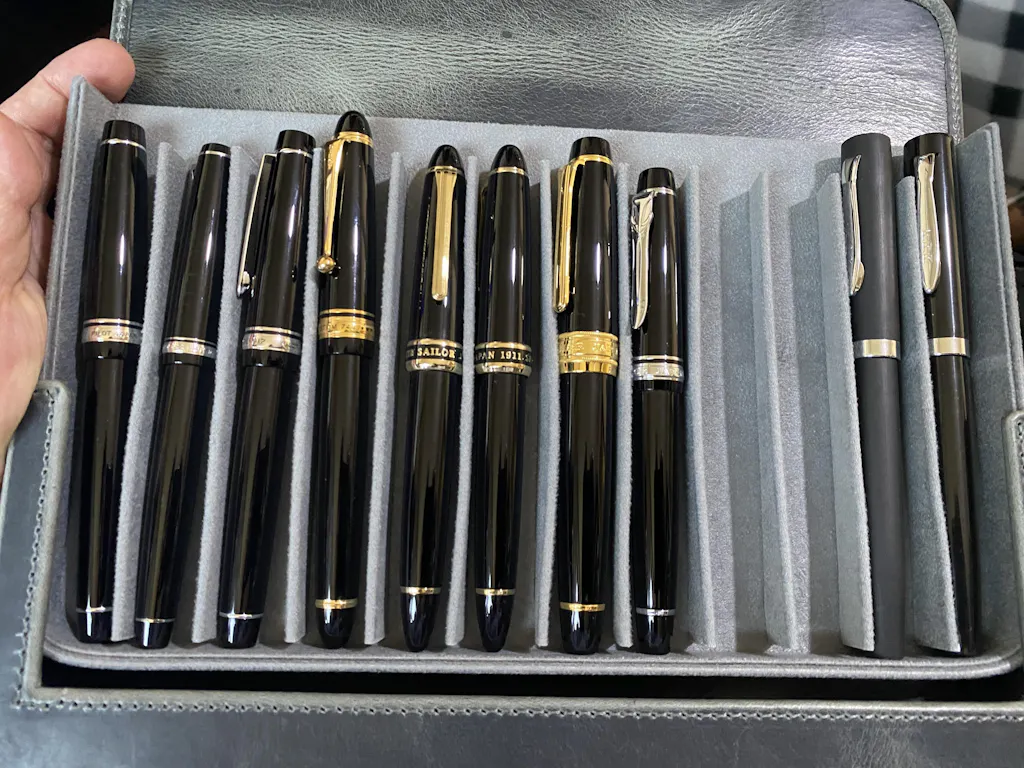 Leather Magnum Opus 12 Slots Hard Pen Case | Galen Leather