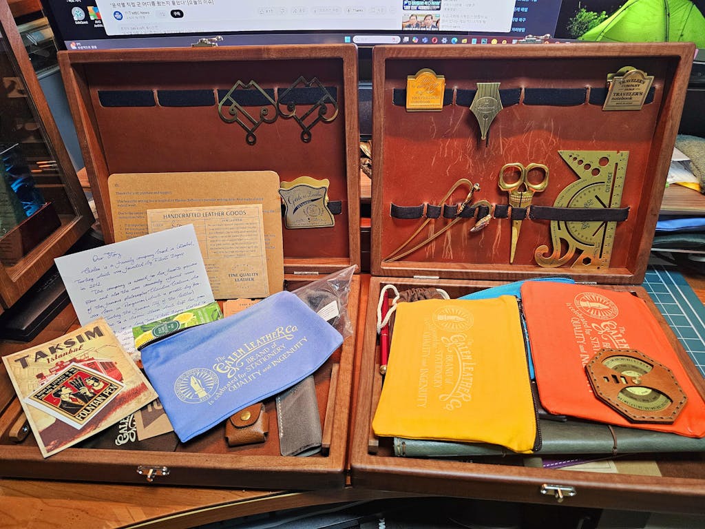 The Writing Box - Portable Wooden Writing Desk - Galen Leather
