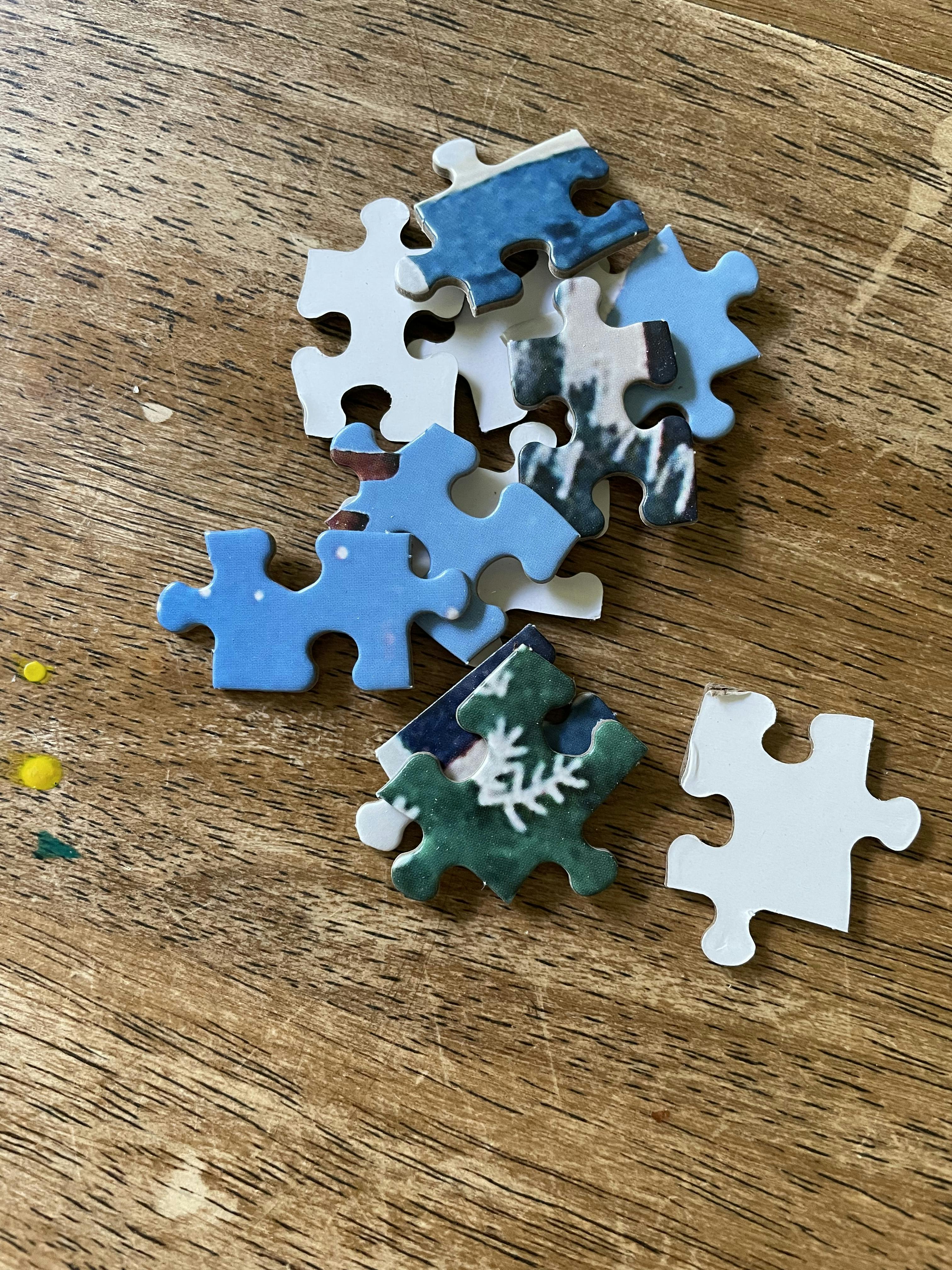 Yuletide Village 500 Piece Puzzle | Galison