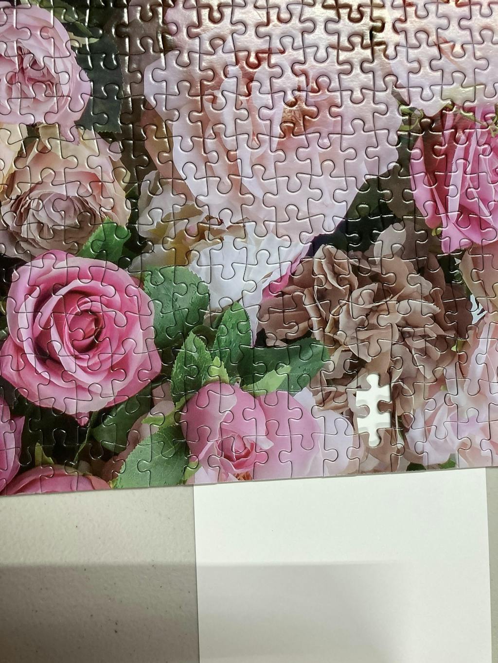 English Roses 1000 Piece Puzzle | Galison