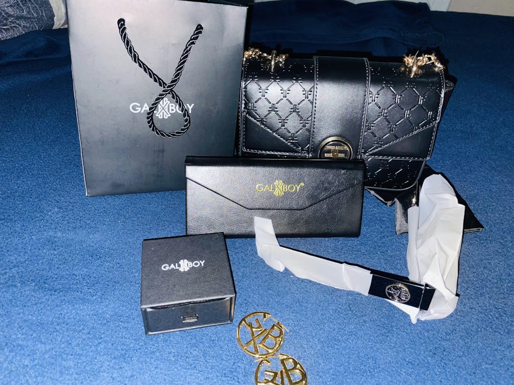 GXB HOOP EARRINGS – GALXBOY