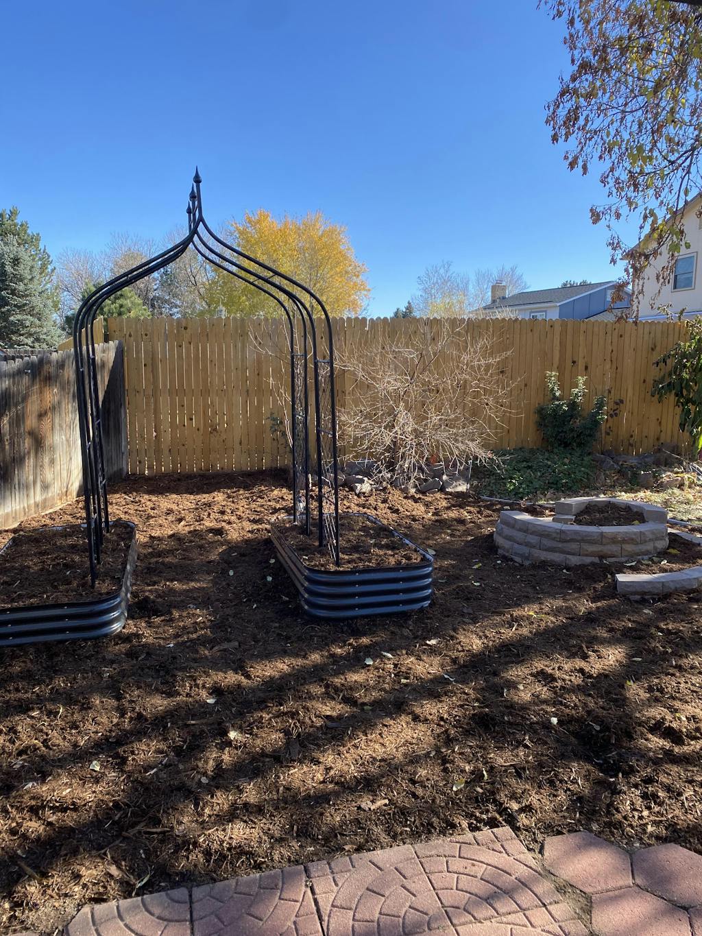 Gothic Large Arch Trellis