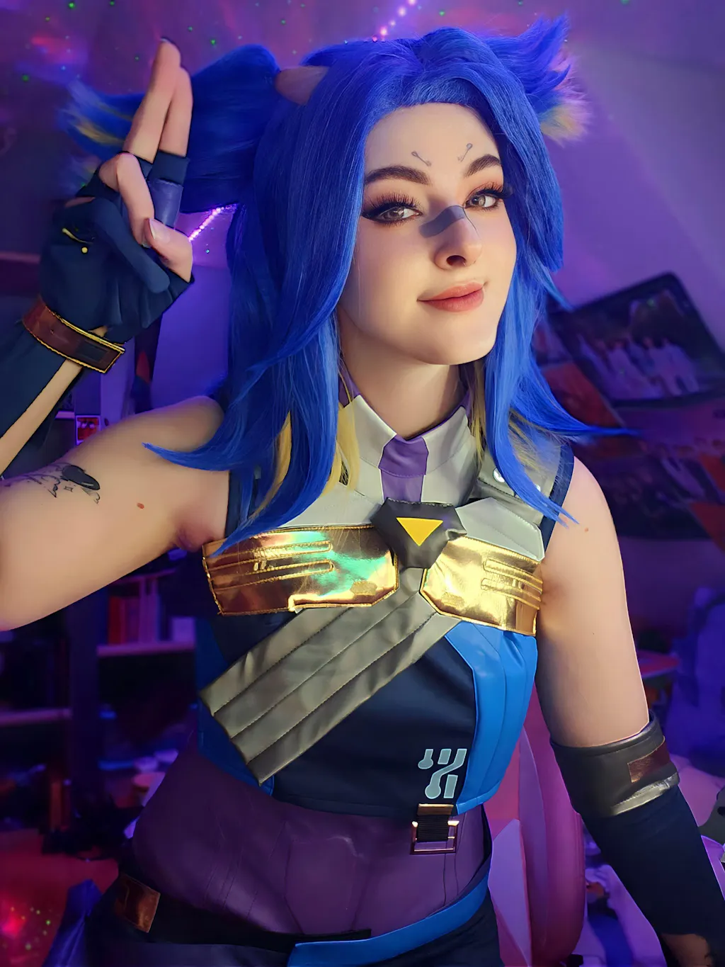 Valorant Neon Cosplay Costume – Gcosplay