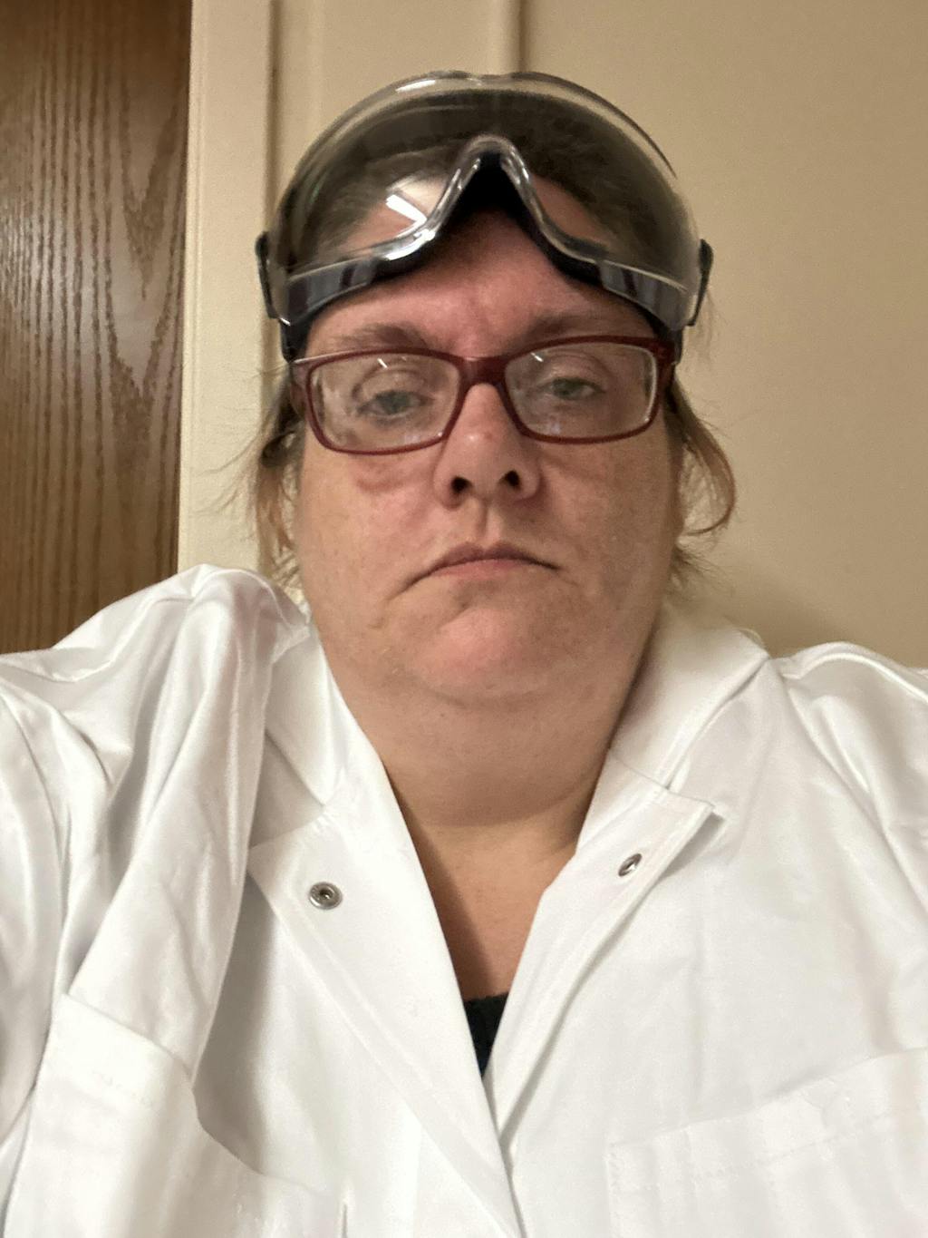 The "Curie" Women's Cotton Lab Coat - Genius Lab Gear