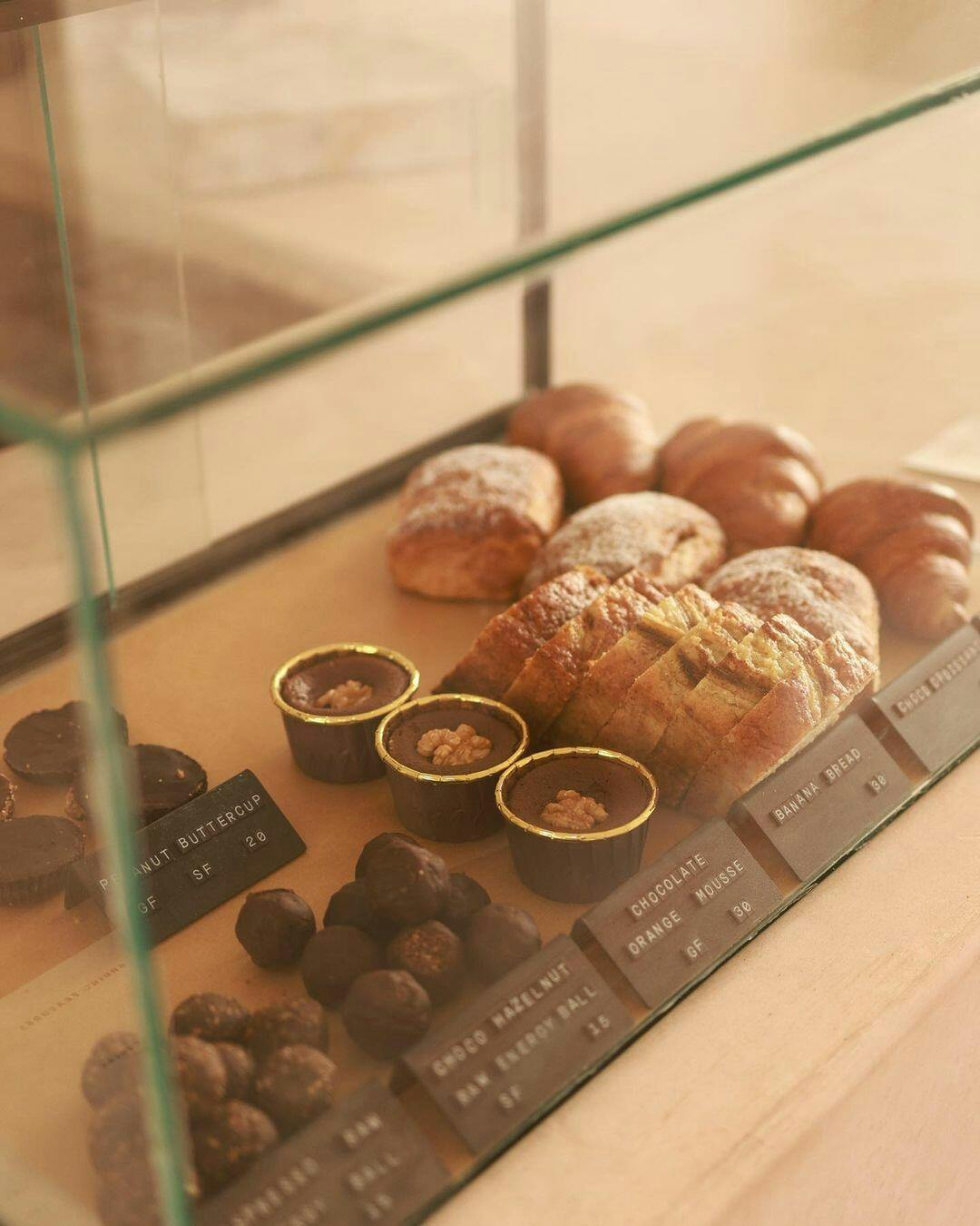 Counter Signs | Set of Custom Countertop Signs | George & Willy ...