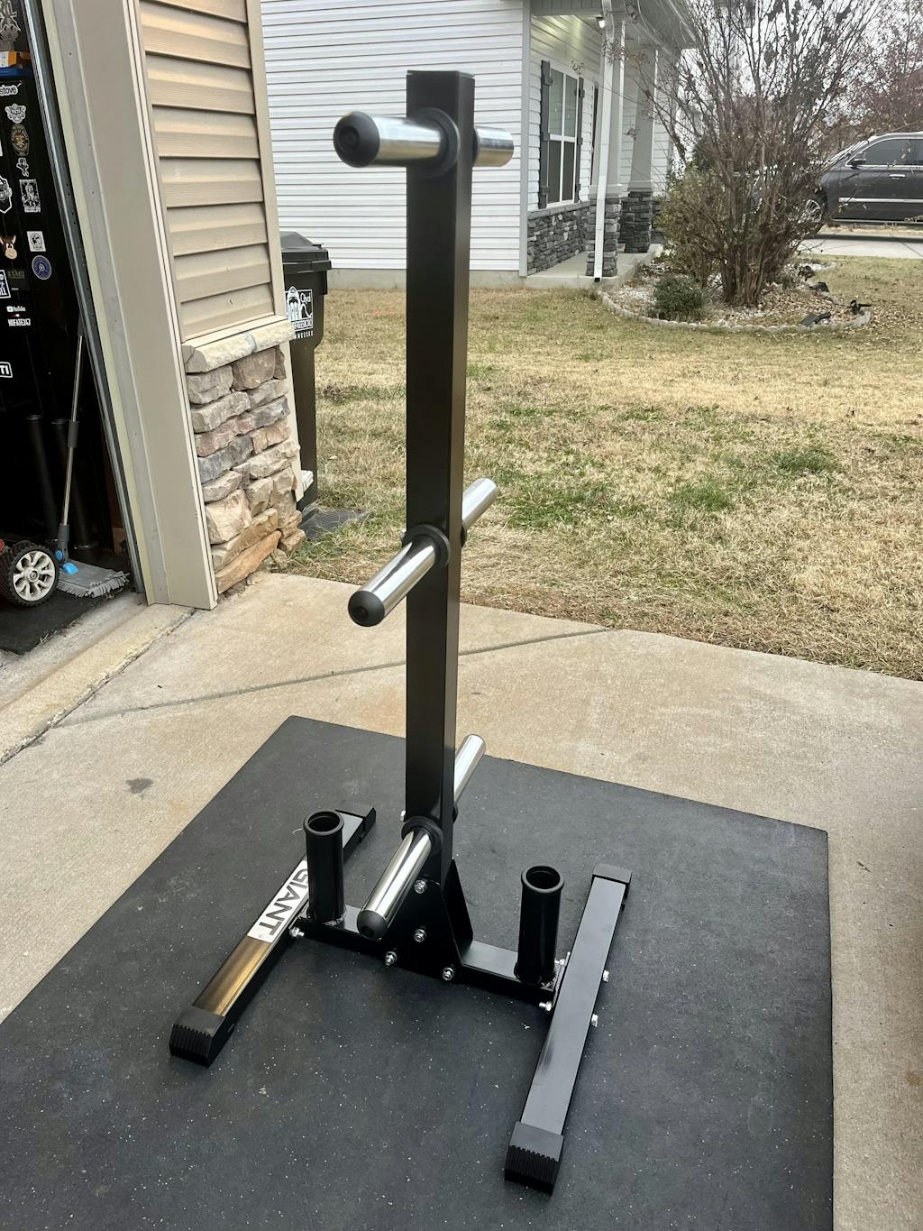 GIANT Bumper Plate Tree w/ Bar Storage – Giant Lifting