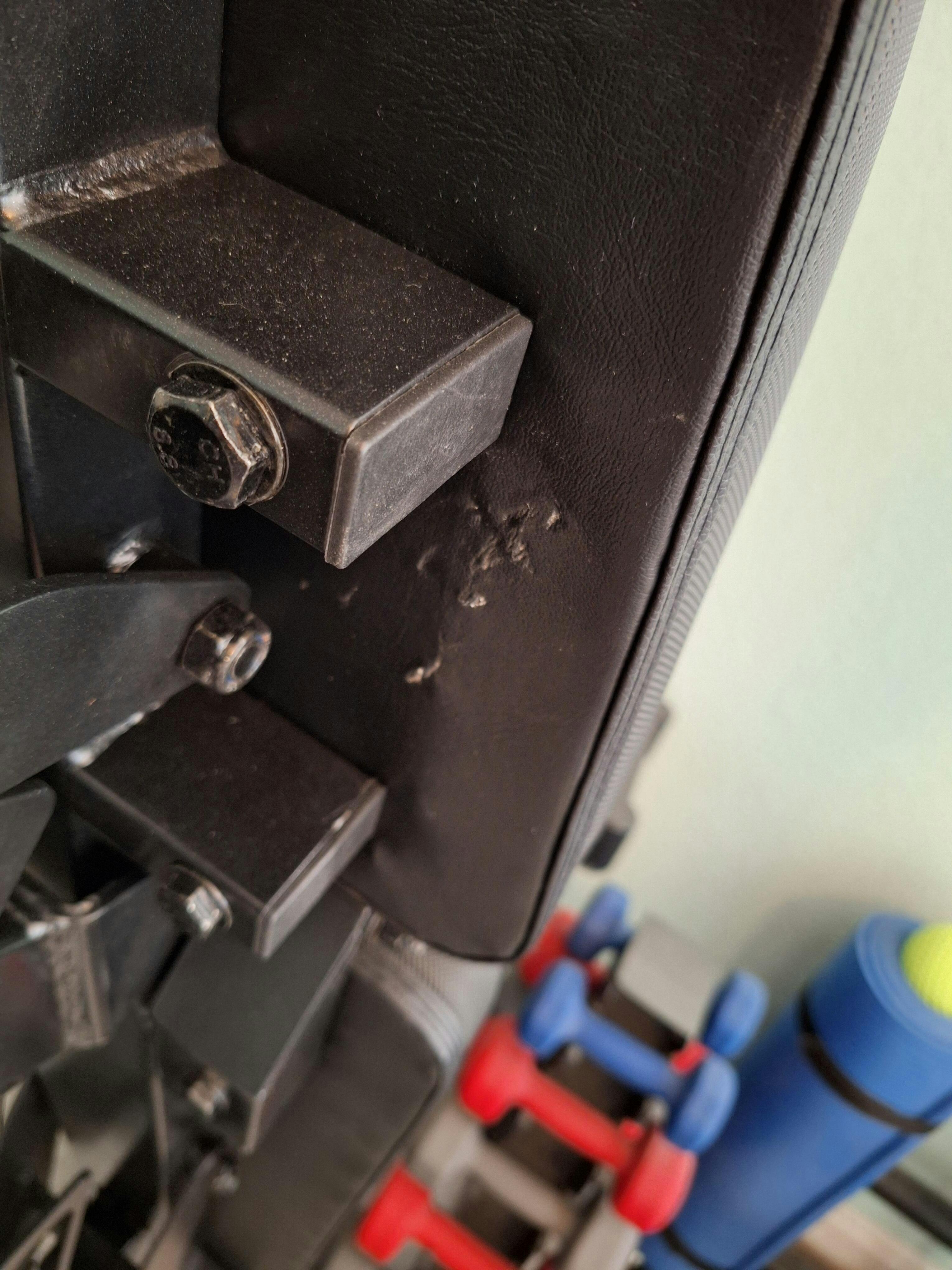 GIANT F85 Adjustable Bench – Giant Lifting