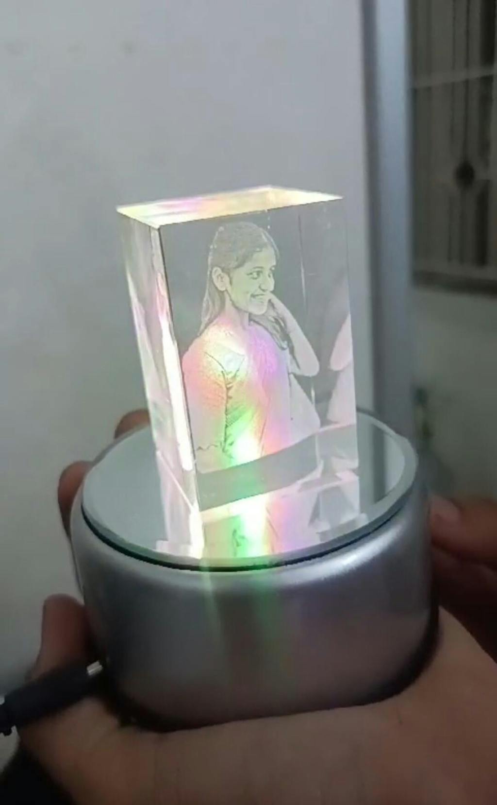 Elegant 3D Crystal Photo Cubes - Ultimate Anniversary Gift | Giftify