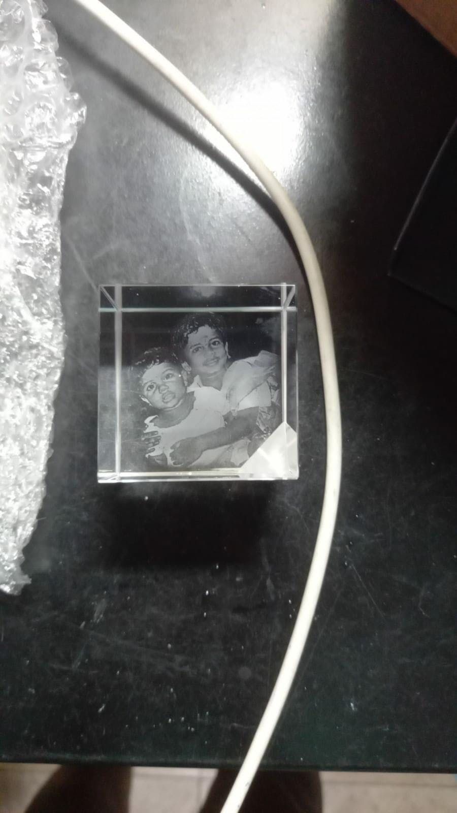 Elegant 3D Crystal Photo Cubes - Ultimate Anniversary Gift | Giftify