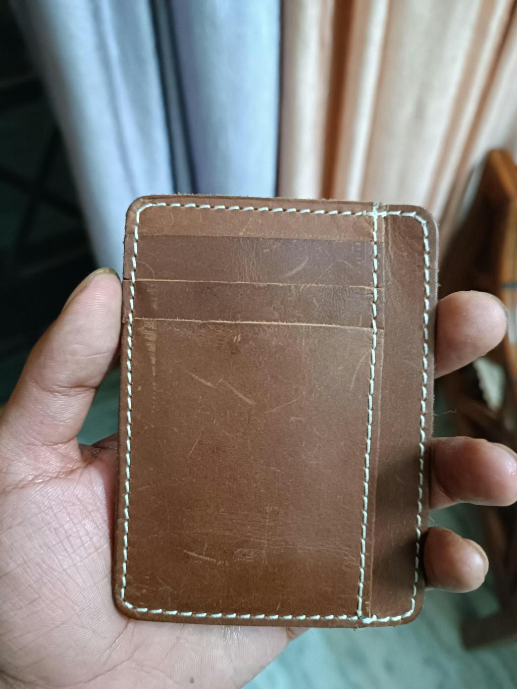 Get The Vintage Look With This Handmade Leather Wallet || GlidingGear ...