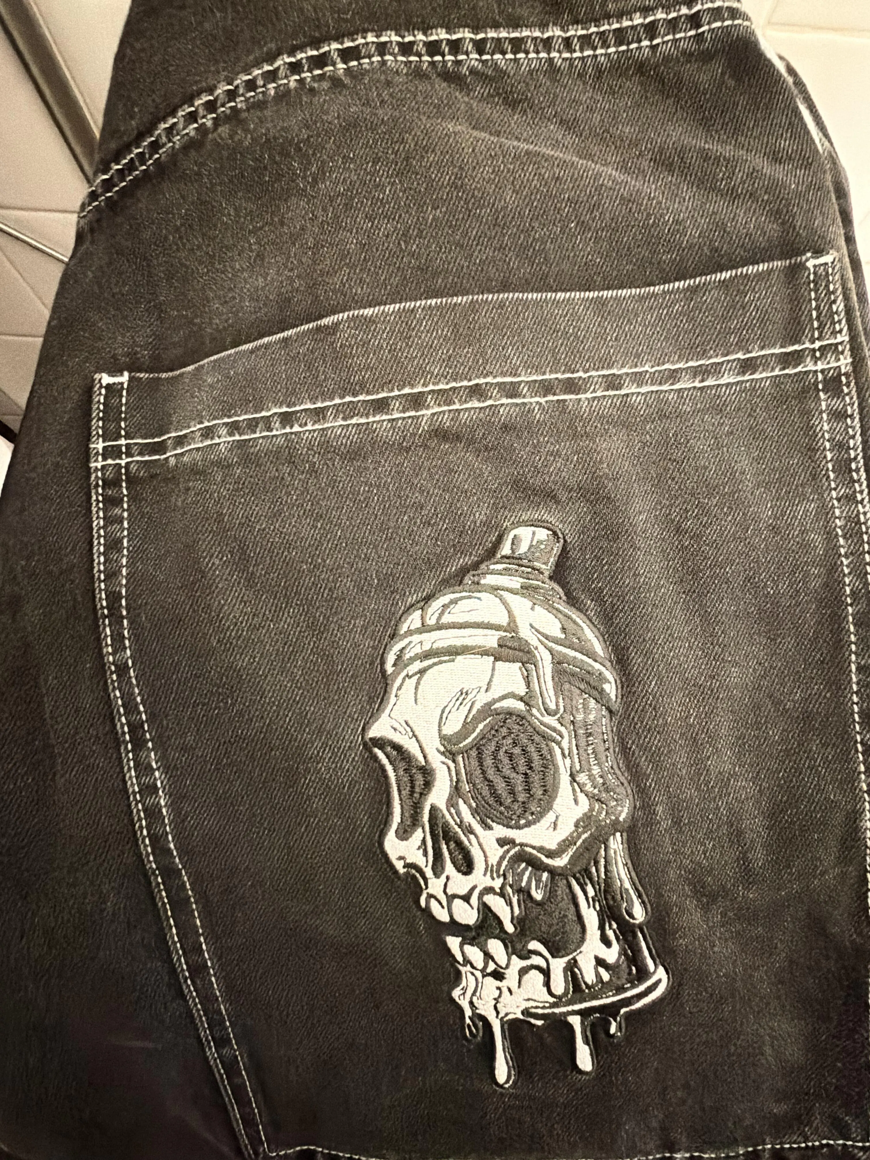 Black Wide Leg GLOE Spray Can Carpenter Jeans V2 – Gloe Product, Inc.