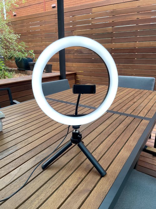 Glow Ring Light Co. | Ring Lights & Selfie Lights Australia