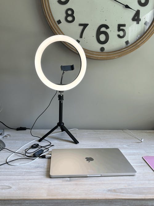 Glow Ring Light Co. | Ring Lights & Selfie Lights Australia