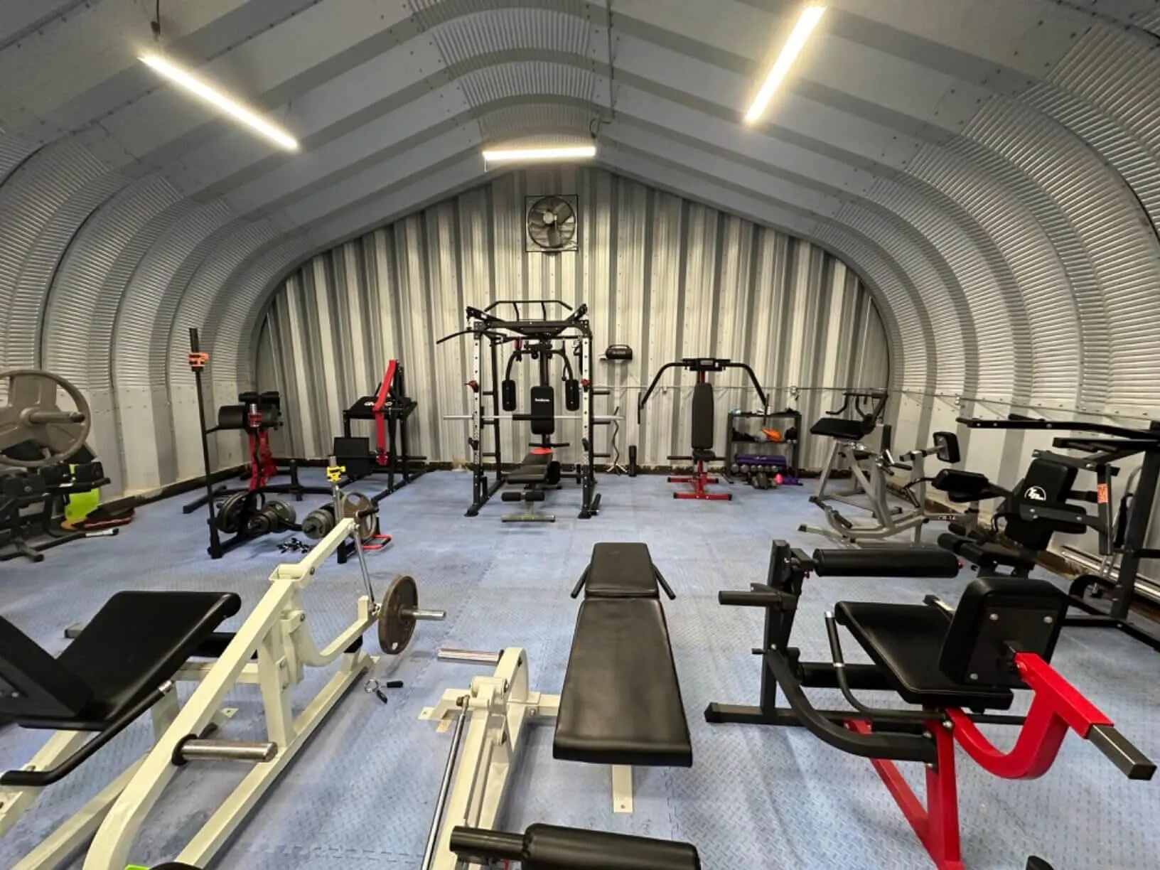 GMWD Pec Deck/ Rear Delt Machine Seated Pec Fly Chest 400 lbs Upper ...