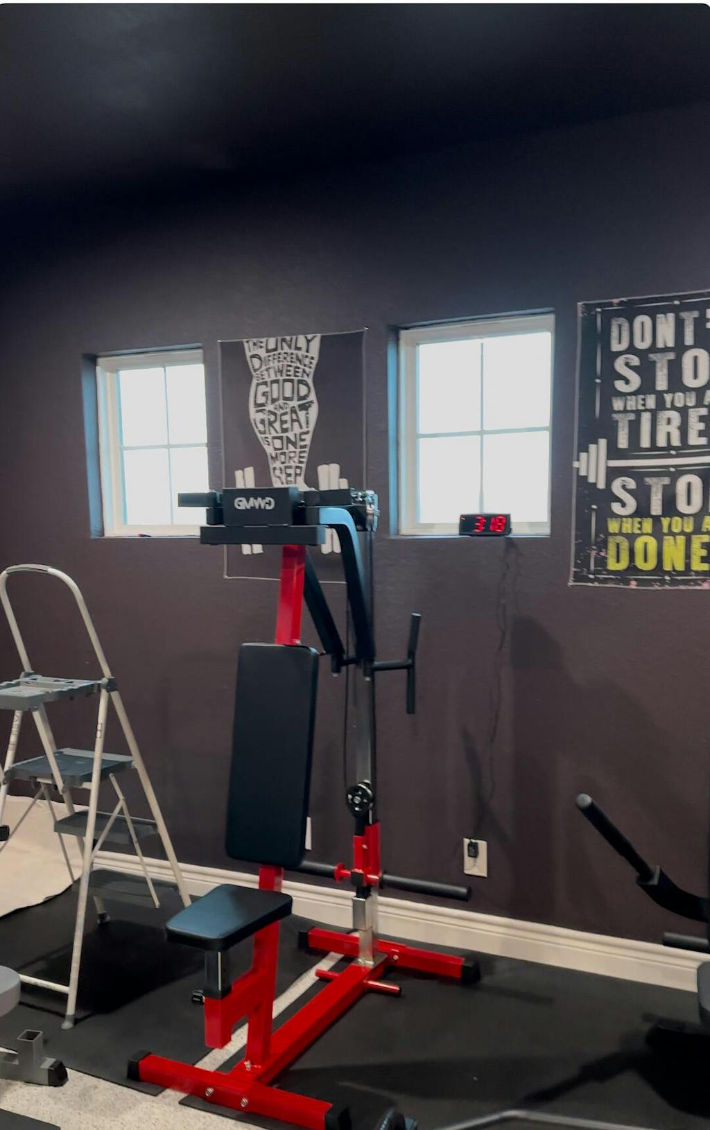 GMWD Pec Deck/ Rear Delt Machine Seated Pec Fly Chest 400 lbs Upper ...