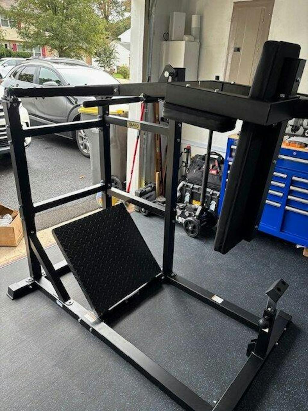 GMWD Pendulum Squat Machine Knee Friendly Leg Killer Compact Home Gym