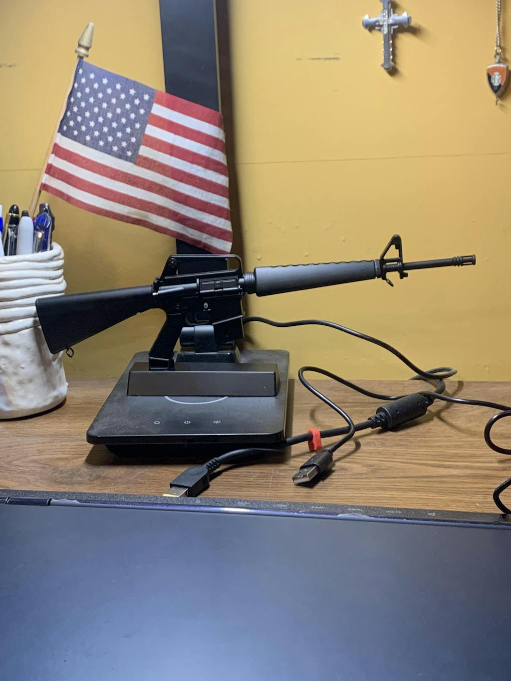 Miniature M16A1 Model in Black | GoatGuns – Goat Guns